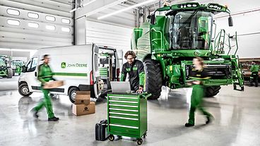 Careers | John Deere IE