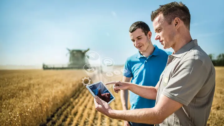 Connectivity And Digitalization John Deere Ie