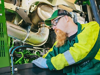 Forestry | John Deere IE