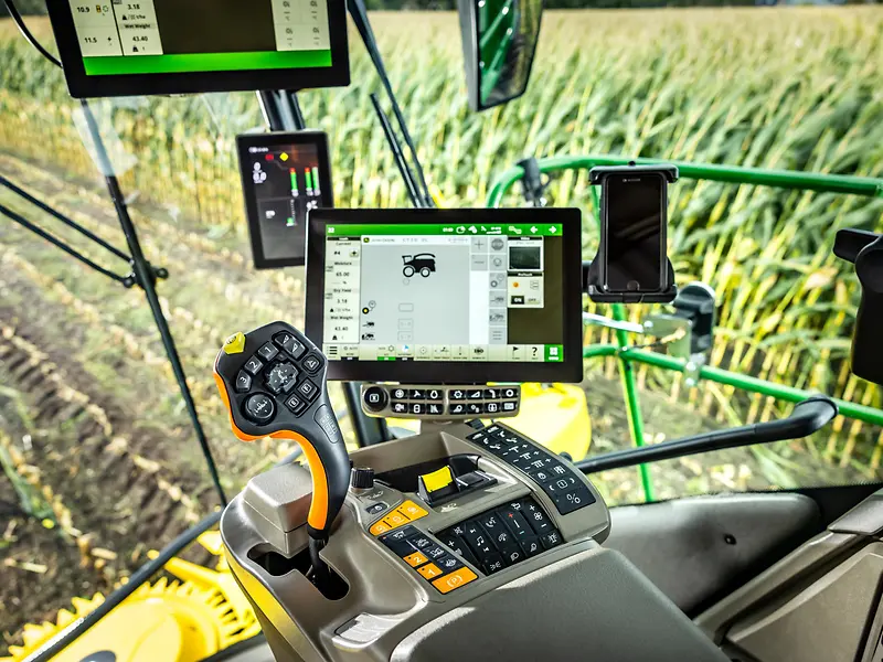F8 | F9 Forage Harvesters | John Deere IE