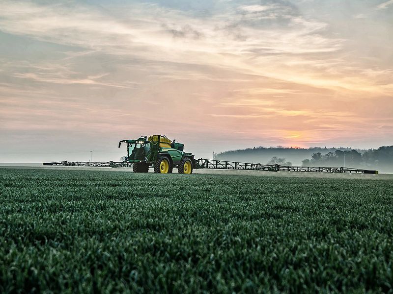 550R Self-Propelled Sprayers | John Deere IE